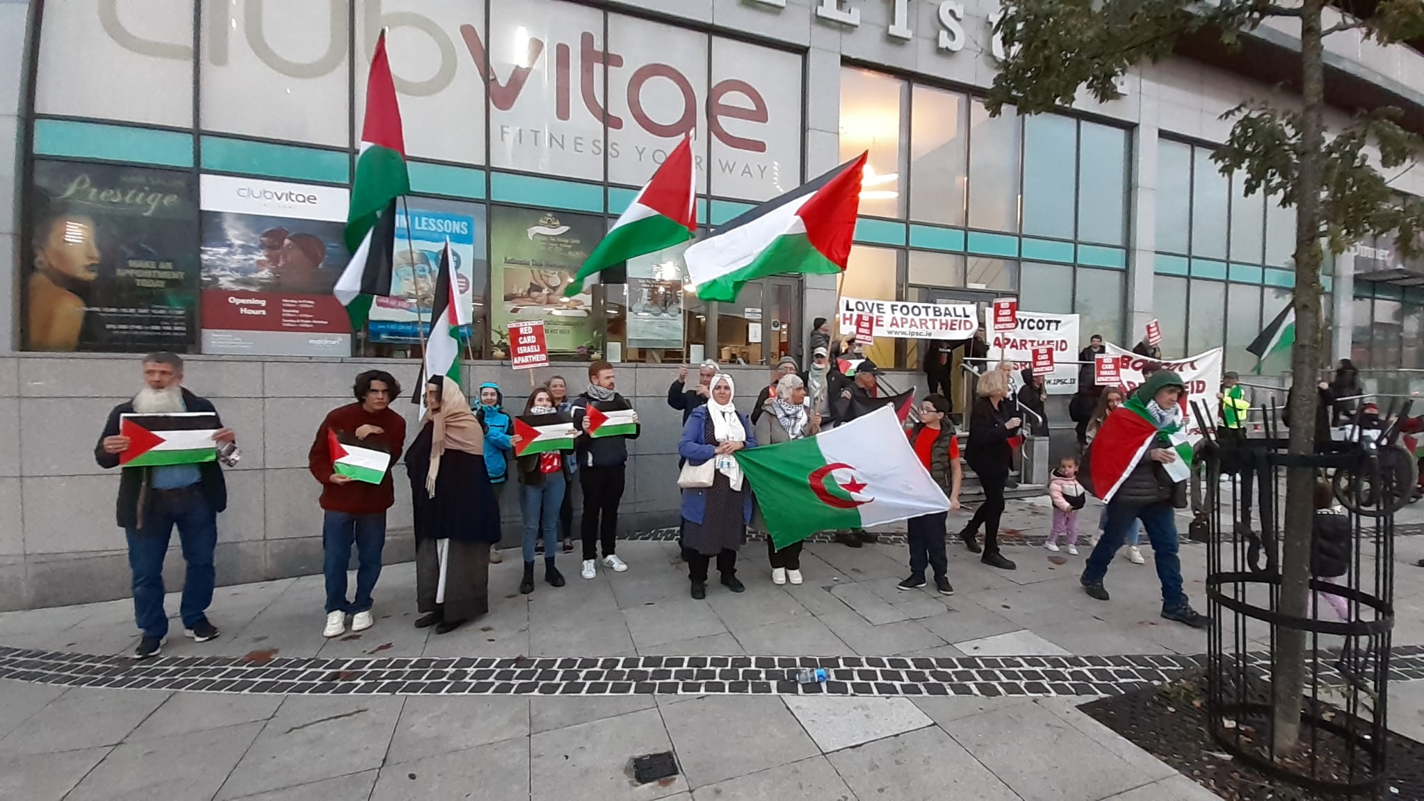 Red Card Israeli Apartheid: Protest at Ireland v Israel u-21s ...